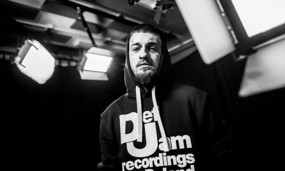 Bonson zmienia plany odnośnie nowej płyty z powodu koronawirusa