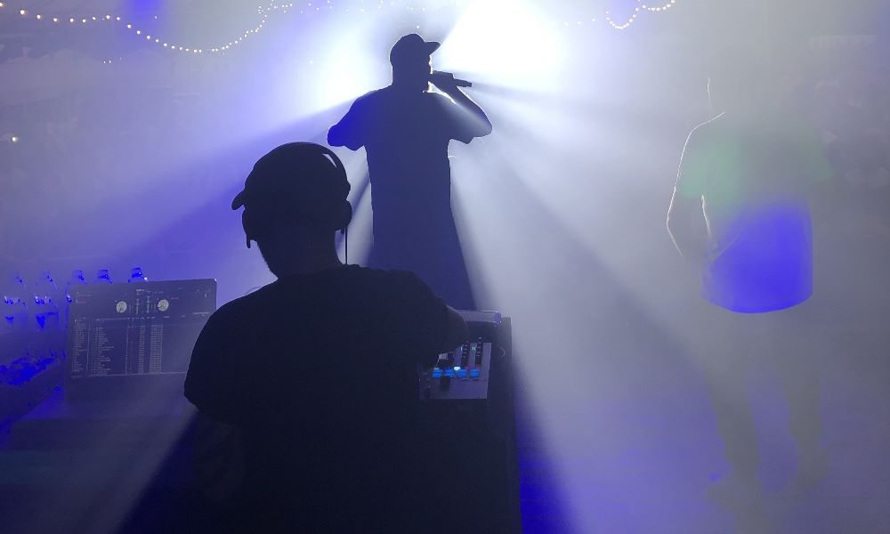 O.S.T.R. wraca i otwiera koncerty