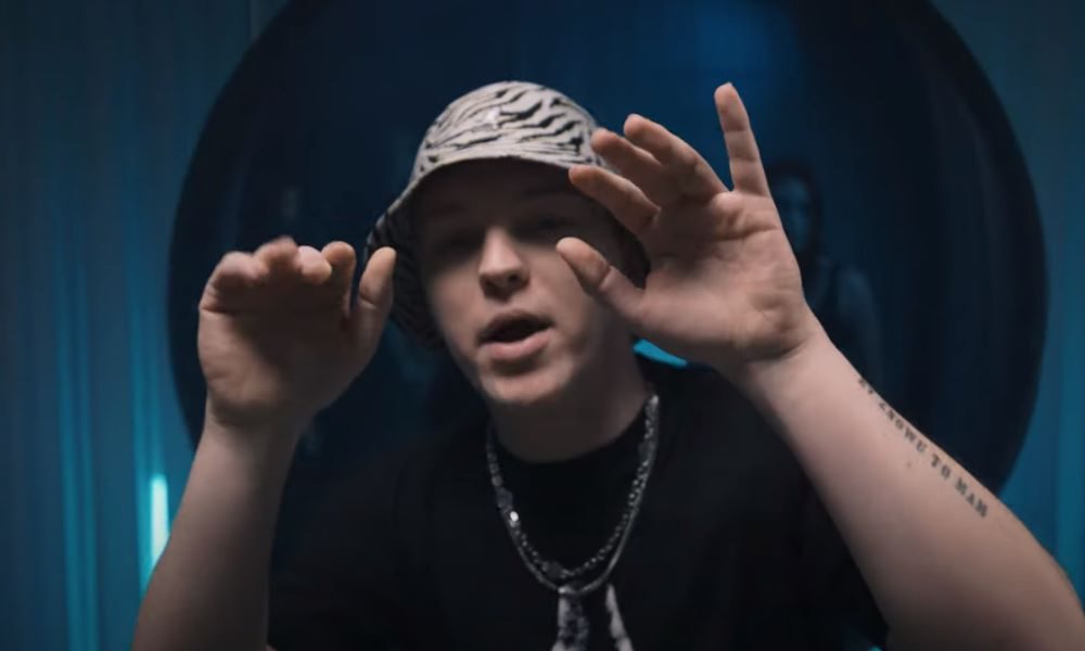 Siles i Trill Pem w nowym singlu "BYE BYE BYE"