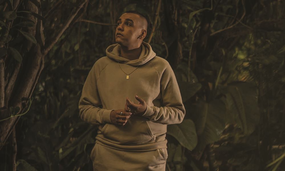 Merghani w końcu wydał debiutancką płytę