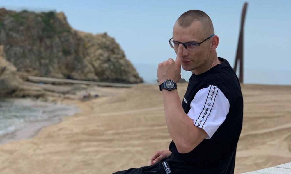 Intruz zagra w filmie