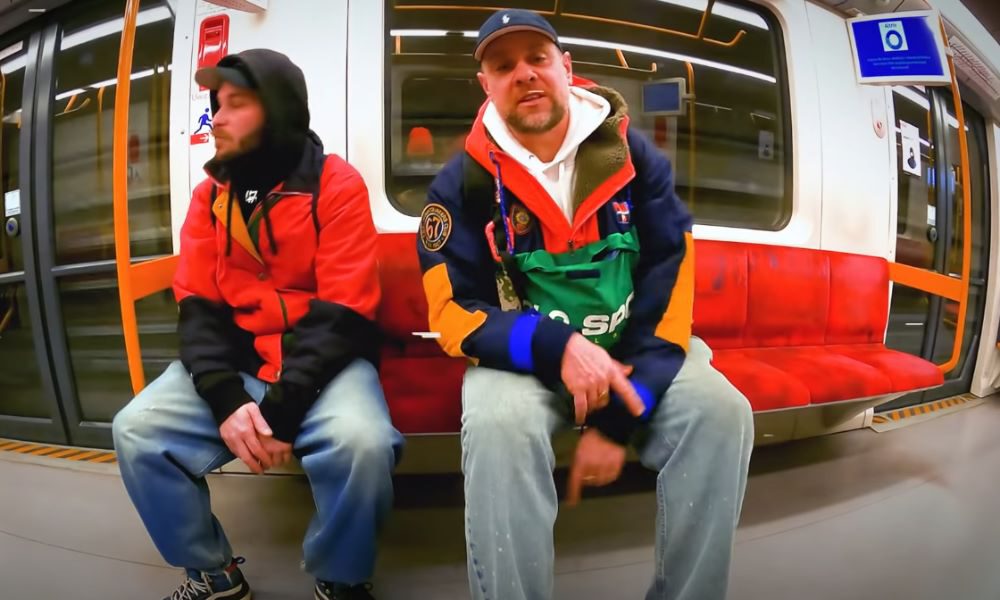 Tede przenosi nas do lat 90-tych. Rap z warszawskiego metra
