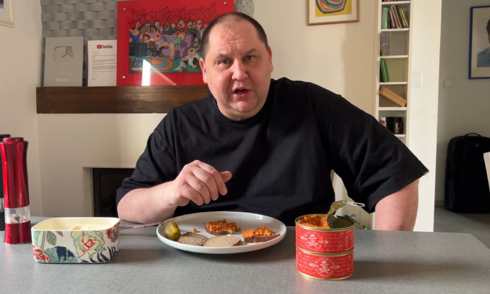 Quebonafide ma herbatę, Kizo batony, a Wini ma paprykarz