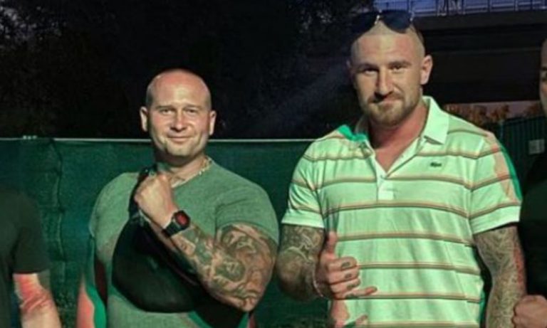 Robert RS77 pojawił się na scenie na koncercie Kizo