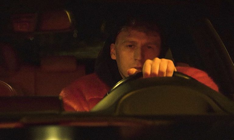 ReTo bez okularów i soczewek – raper odsłonił oczy