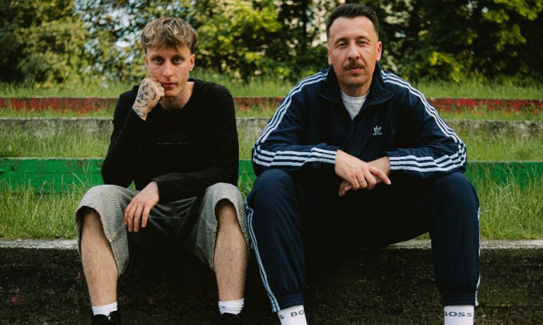 Polski raper nakręcił klip z paniami na nagrobkach - zawiadomienie do ...