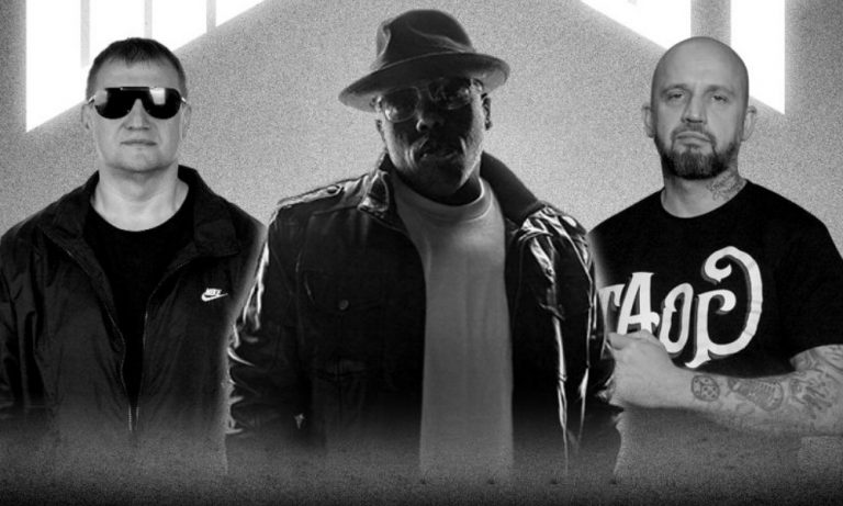 Quebonafide ujawnił merch, który przygotował na ostatnią trasę